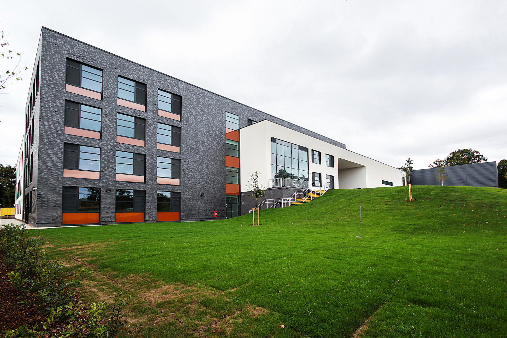 bond-bryan-architects-trinity-scool-side-elevation | Architect Projects